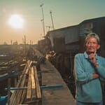 Best Camera Settings for Sunset Portraits (Plus 10 Sunset Poses)