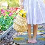 Spring Photoshoot Ideas (15 Creative Tips to Get You Inspired)